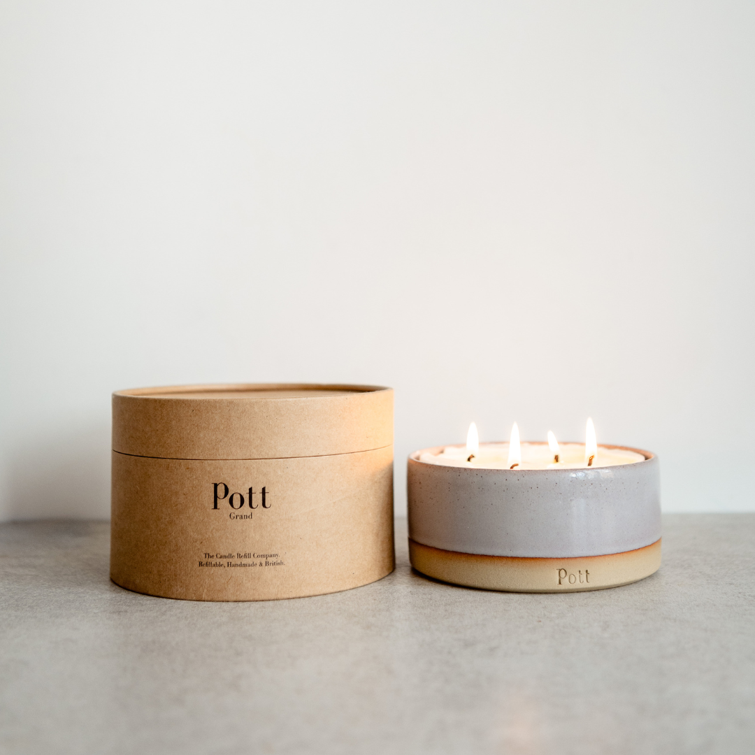 The Tonka Scent in Grand Heather Pott – pottcandles